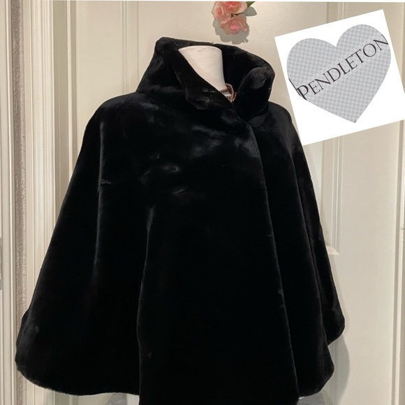 Pendleton | Jackets & Coats | Pendleton Y2k Black Faux Fur Trim Cape ...